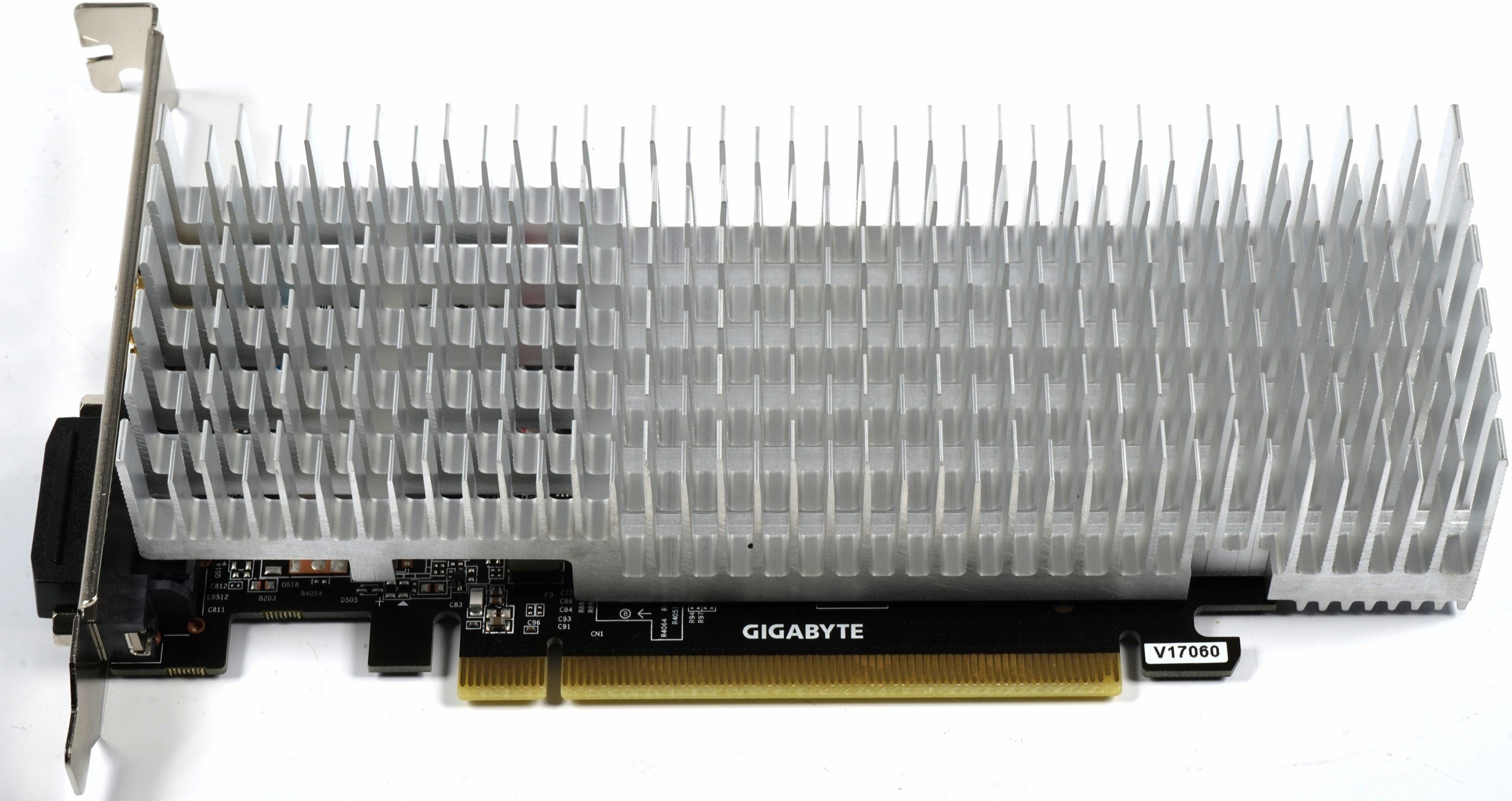 Test GeForce GT 1030 Gigabyte passive et active