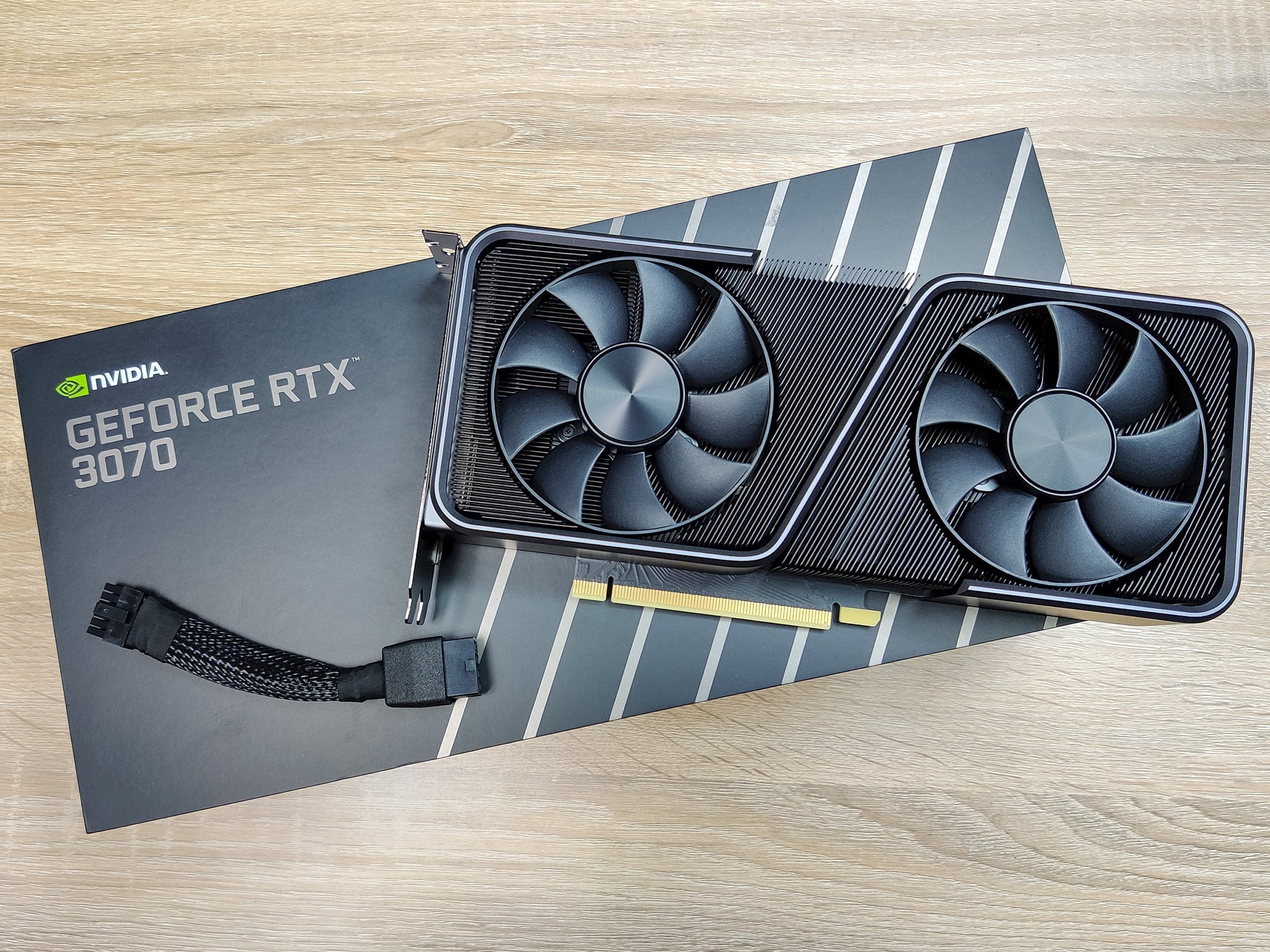 GeForce RTX 3070 : devant la 2080 Ti ... et deux fois moins chère