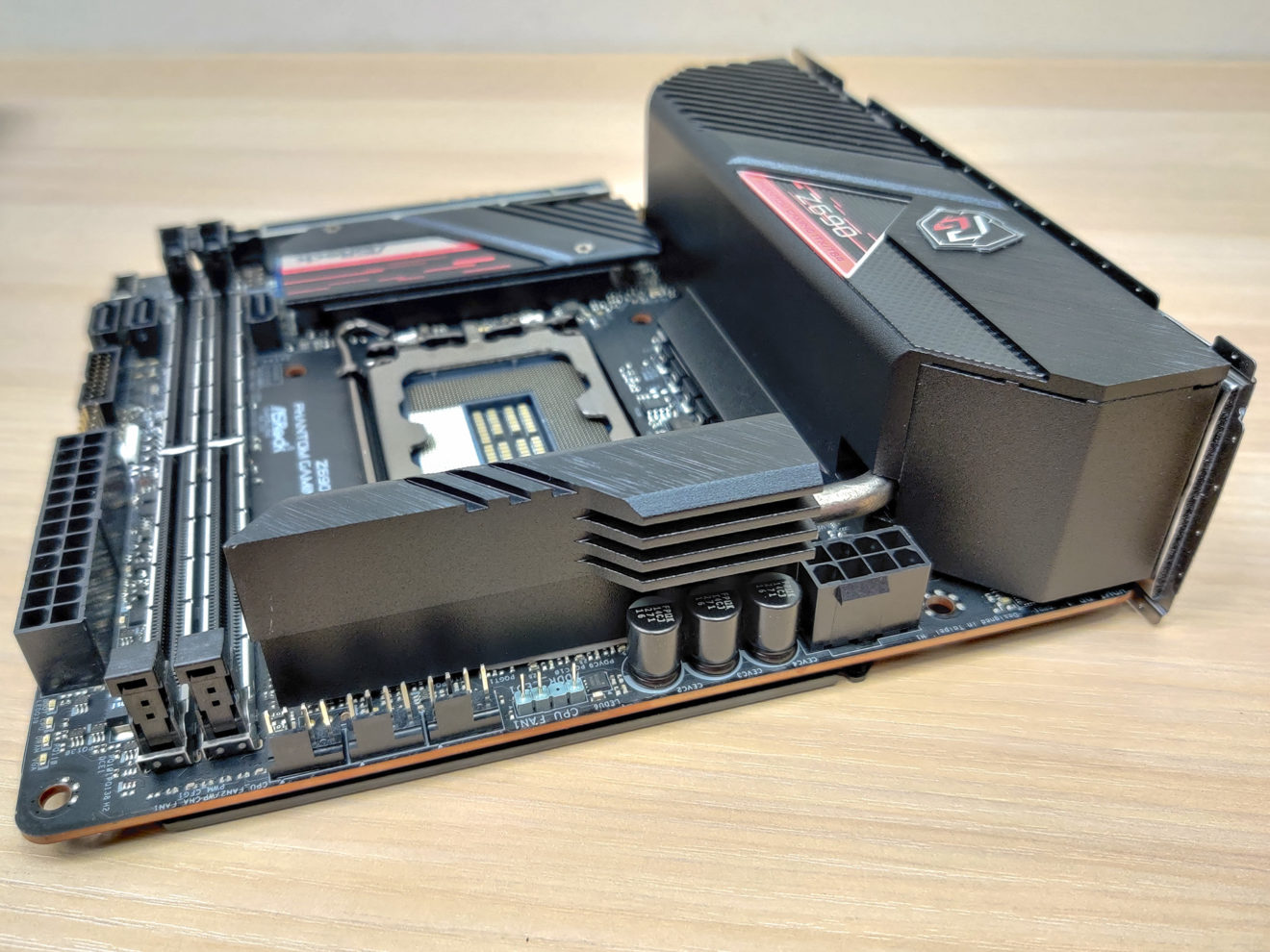 Test : ASRock Z690 Phantom Gaming-ITX/TB4, du mini-ITX complet pour ...