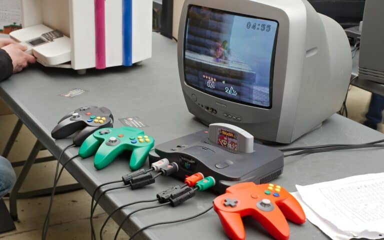 Cette console veut ressusciter la Nintendo 64 en 4K, avec les ...